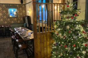 Dining pub in Ripley - The Seven Stars