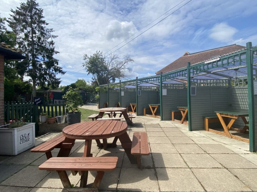 Dining pub in Ripley - The Seven Stars